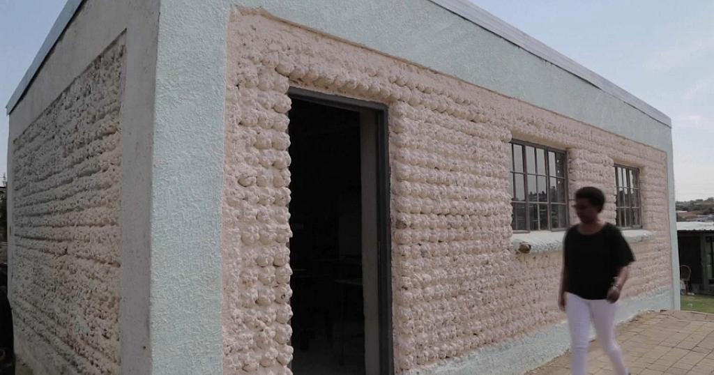 South Africa: Turning litter to classroom bricks in Diepsloot township ...