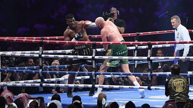 Francis Ngannou scores stunning knockdown on Tyson Fury but loses fight ...