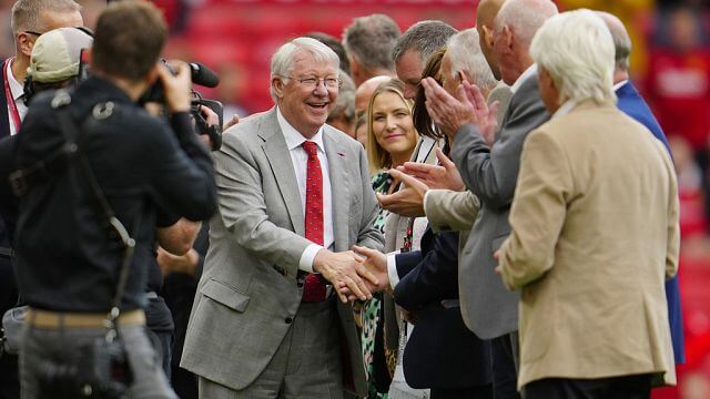 Football: Sir Alex Ferguson leaves Manchester United again - The Maravi ...